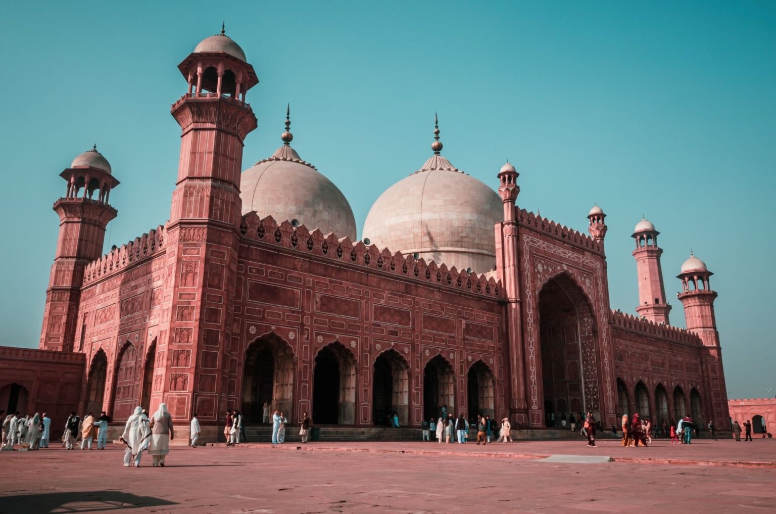 The Badshahi Mosque: A Timeless Symbol Of Mughal Grandeur